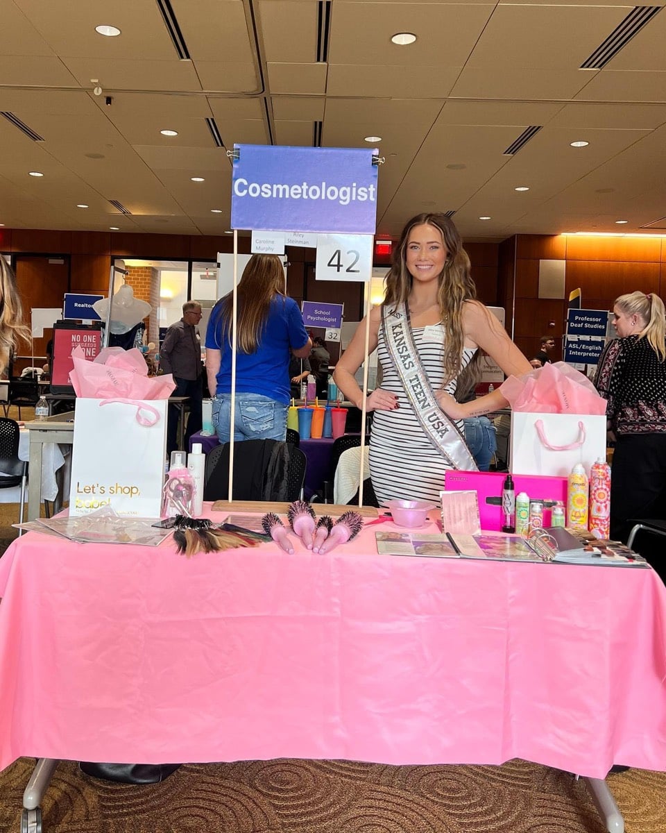 Miss Kansas Teen USA 2023 Riley Steinman