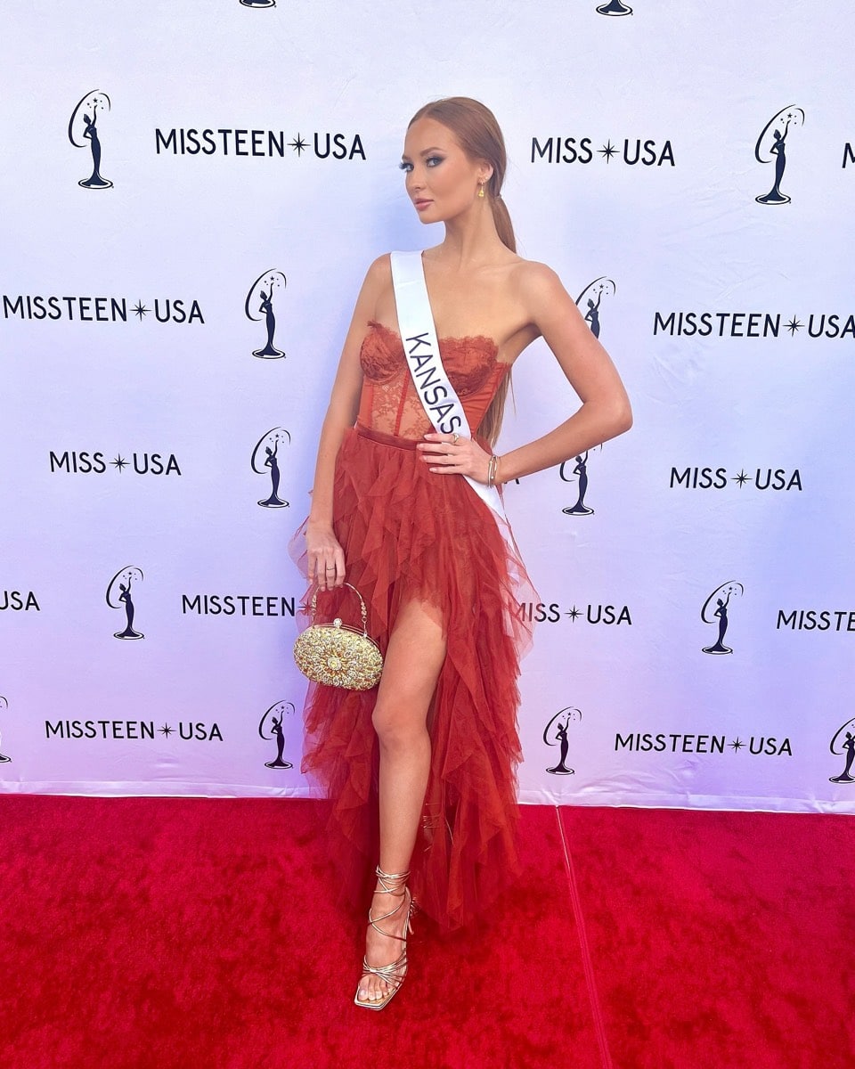 Miss Kansas USA 2024 Bella Whitlock
