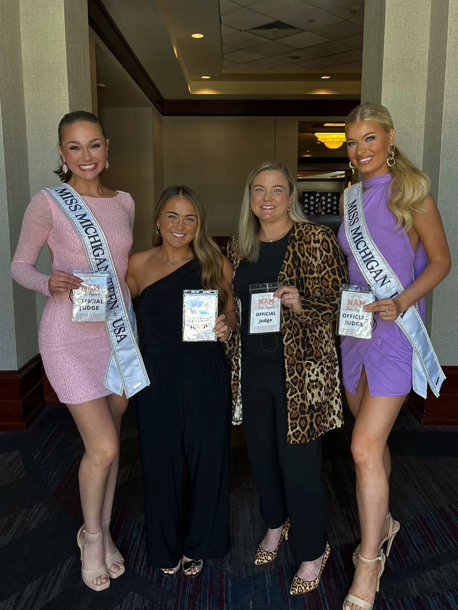 Miss Michigan Teen USA 2025 Eliy Simmer