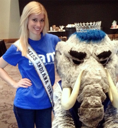 Miss Indiana USA 2013 Emily Hart