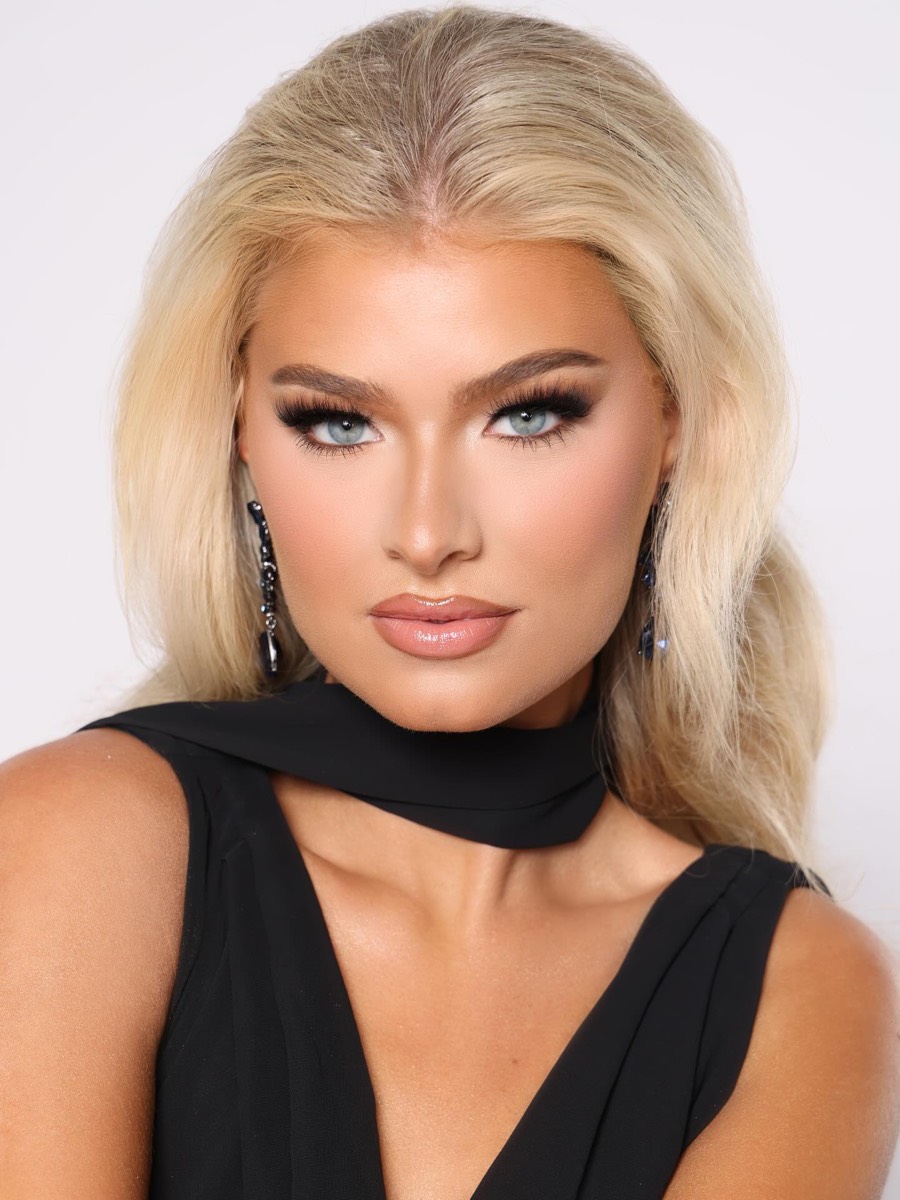Miss Michigan USA 2025 Michele Lewandoski