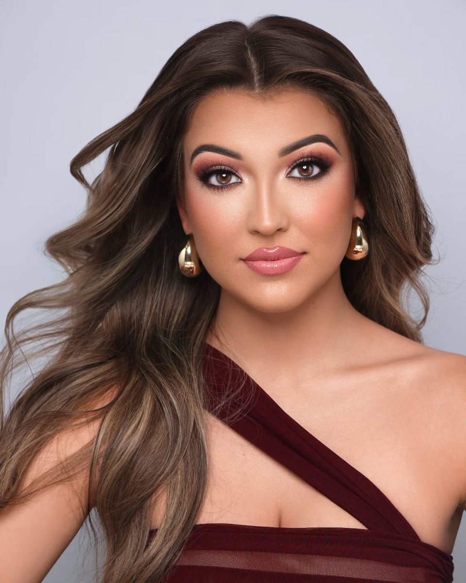 Miss Indiana USA 2025 Sydney Shrewsbury