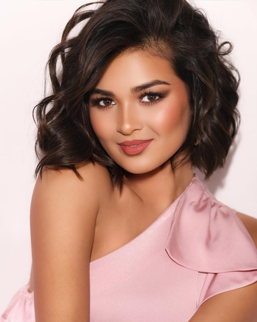 Miss Ohio Teen USA 2023 Carolina Sola