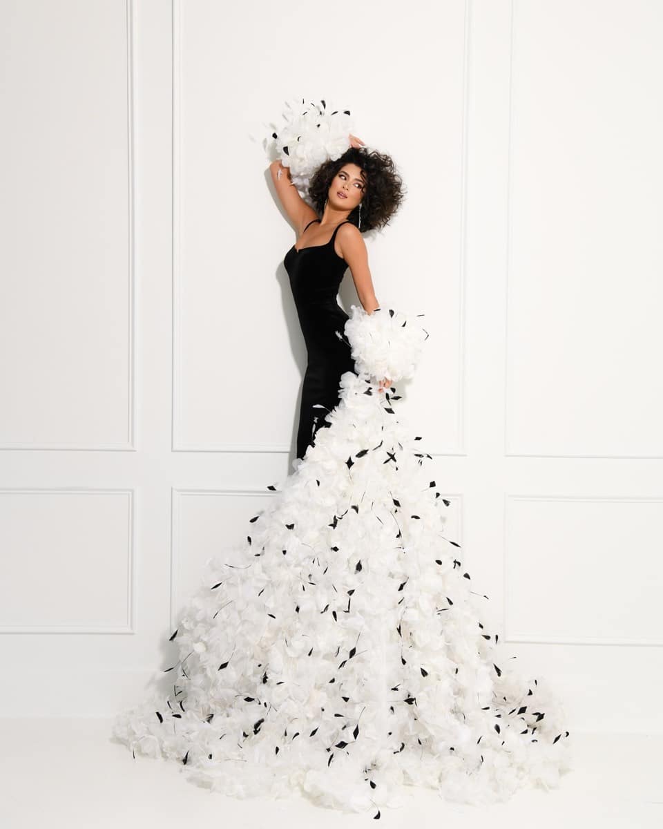 Miss Ohio Teen USA 2023 Carolina Sola