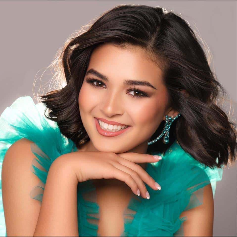 Miss Ohio Teen USA 2023 Carolina Sola