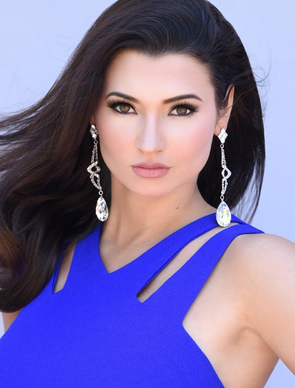 Miss Rhode Island USA 2019 Nicole Pallozzi