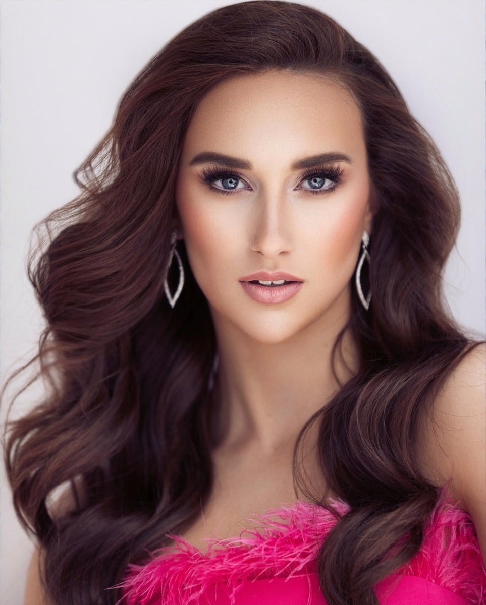 Miss South Dakota Teen USA 2024 Olivia Odenbrett