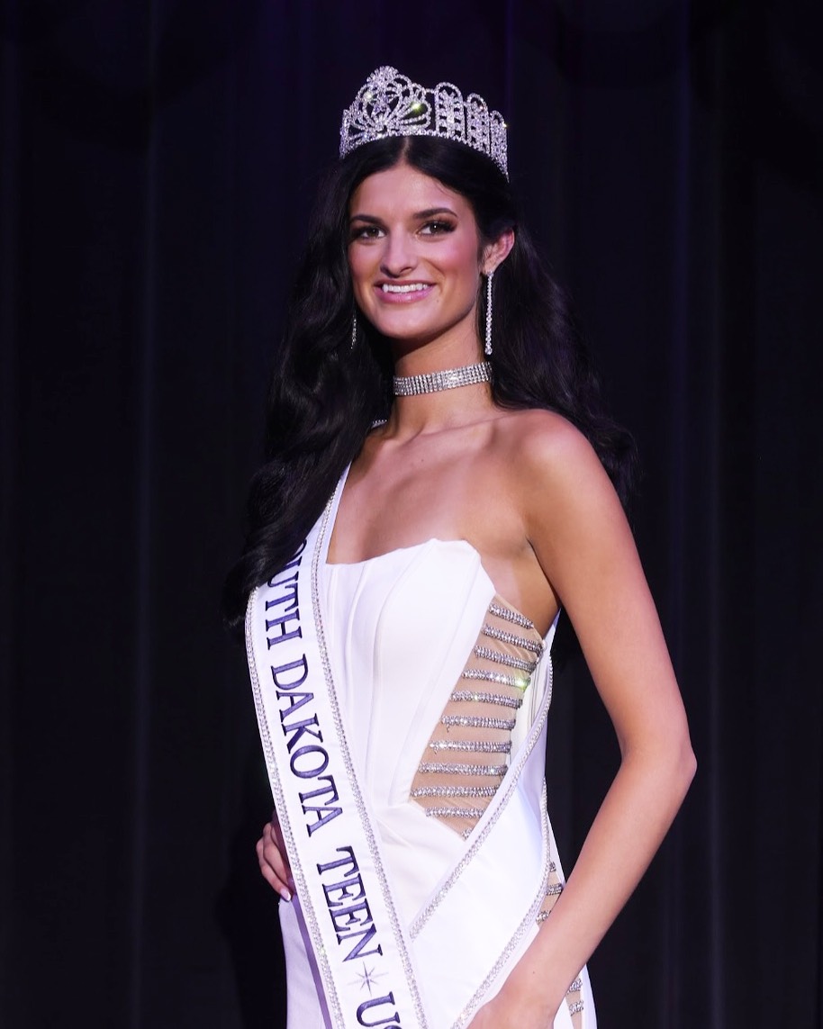 Miss South Dakota Teen USA 2025 Bella Puetz